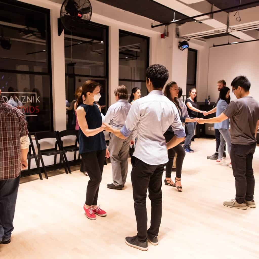NYC West Coast Swing - Friendly Classes - Danznik Studios