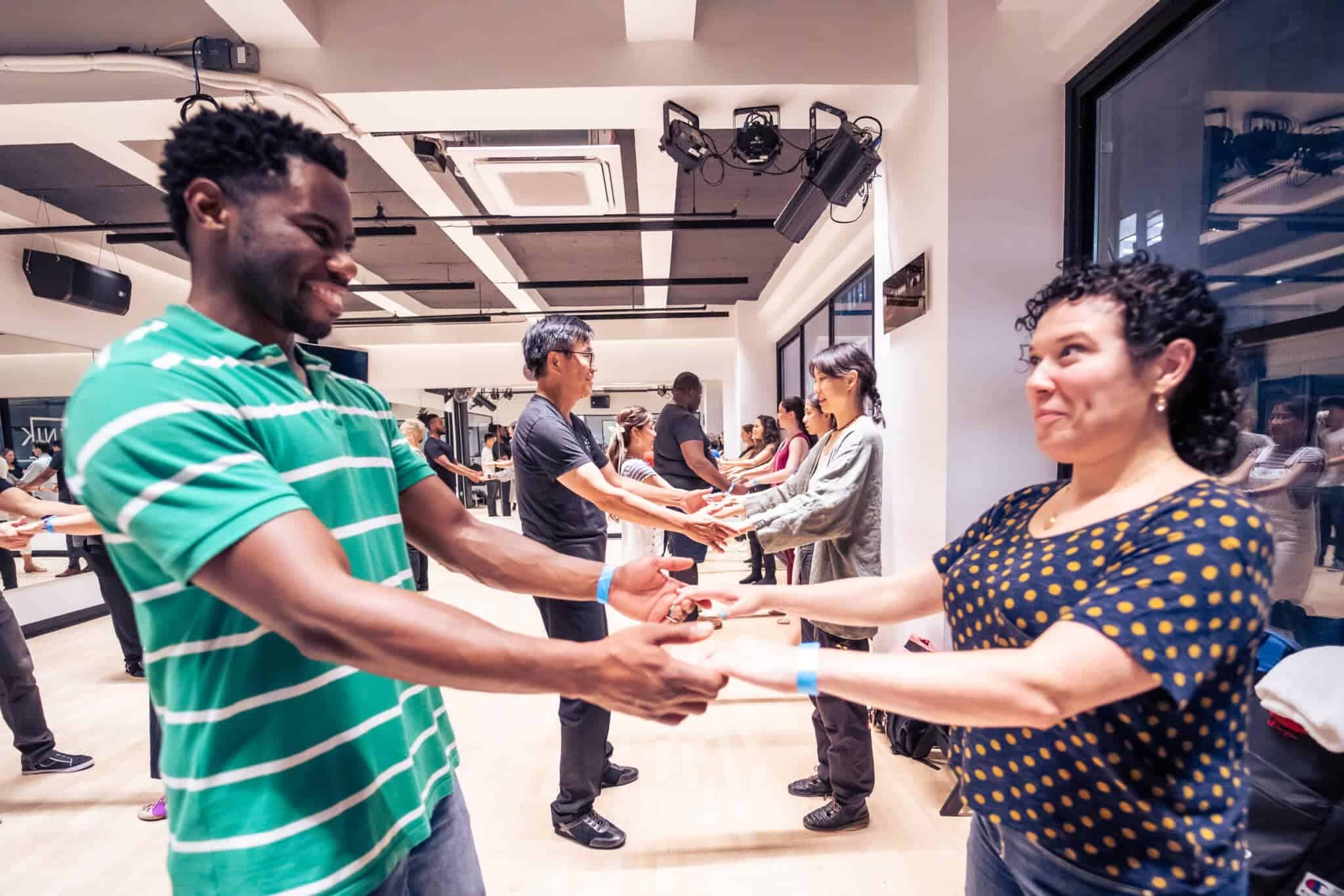 West Coast Swing Classes in NYC – Modern Swing Dance Lessons (Beginner ...